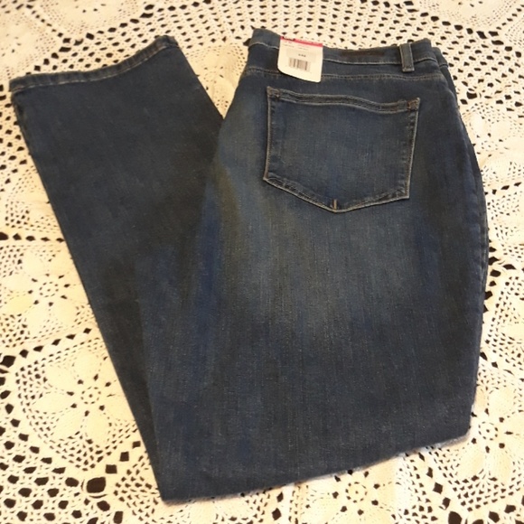 Lee | Jeans | Lee Classic Fit Seattle Straight Leg Jeans | Poshmark